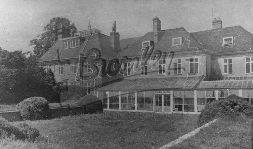 PHLS_1337 Bark Hart House, Orpington, Orpington | Bromley Borough Photos