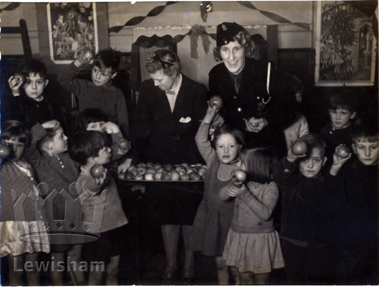 Childeric Road School Deptford - Children's party given by children of ...