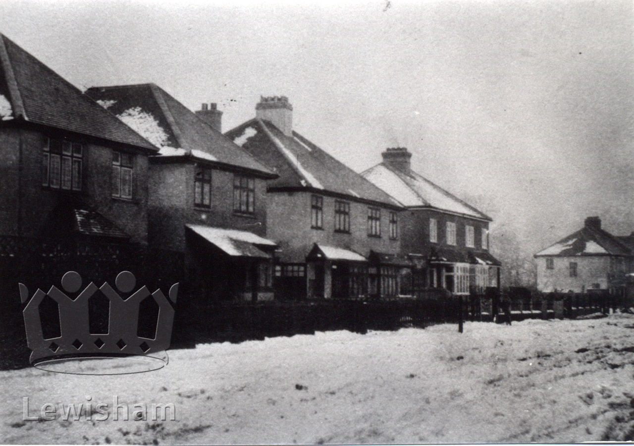 Luffman Road in Winter - Lewisham Borough PhotosLewisham Borough Photos